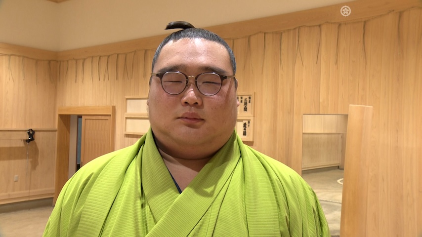 Pre-Tournament Interviews - Nihon Sumo Kyokai Official Grand Sumo Home Page